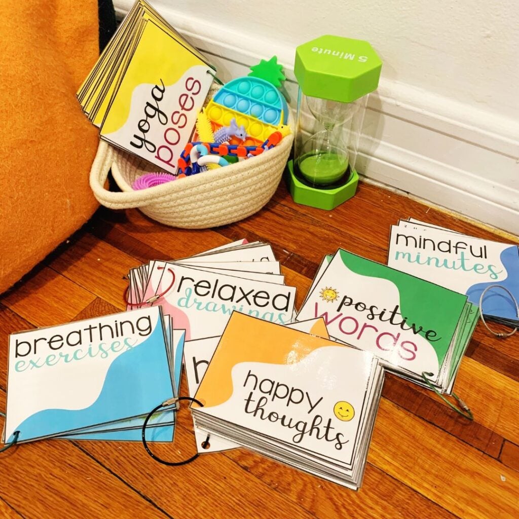 4 Simple Counseling Activities Using Paper Chains | Social Emotional ...